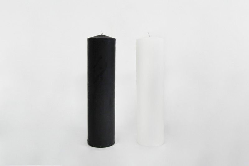 Velones de Altar en Blanco y Negro — Las Velas de Mariano